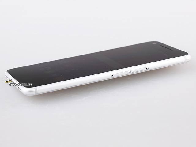 InFocus M812 價格,規格與評價- SOGI手機王